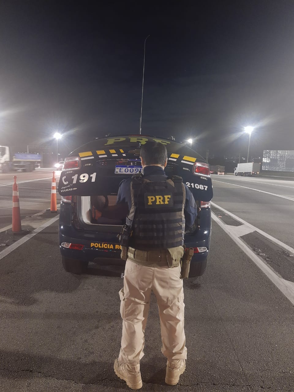 Policia Rodoviária Federal prende foragido da justiça Policia Rodoviária Federal prende foragido da justiça
