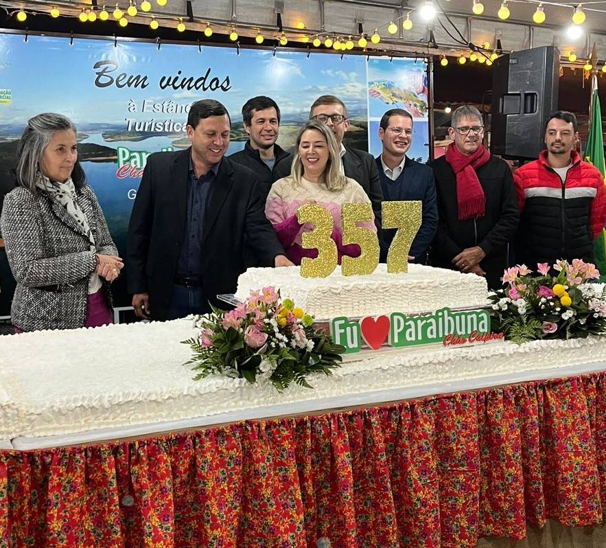Paraibuna comemora aniversário de 357 anos com muita festa Paraibuna comemora aniversário de 357 anos com muita festa