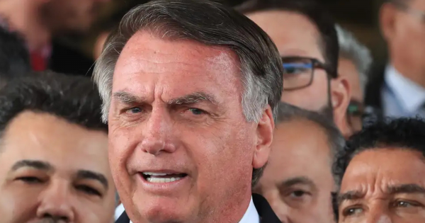 Moraes dá 24h para defesa de Bolsonaro explicar descumprimento de medidas cautelares sob risco ...